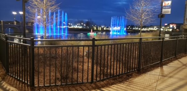 WESTBURY® RIVIERA ALUMINUM RAILING FEATURES DISTINCTIVE STYLING AND IS ...