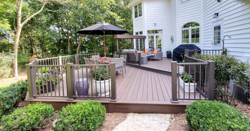 Optimize Your Deck Projects: Westbury Aluminum Railing Solutions - NADRA
